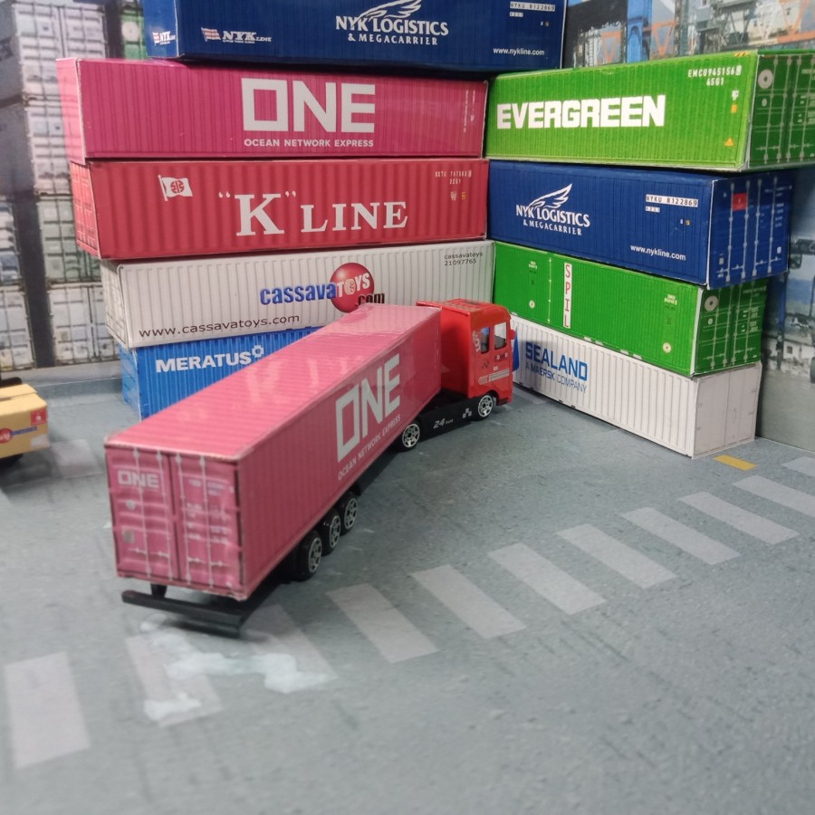 Diecast Truck Container ONE – Cassava Toys